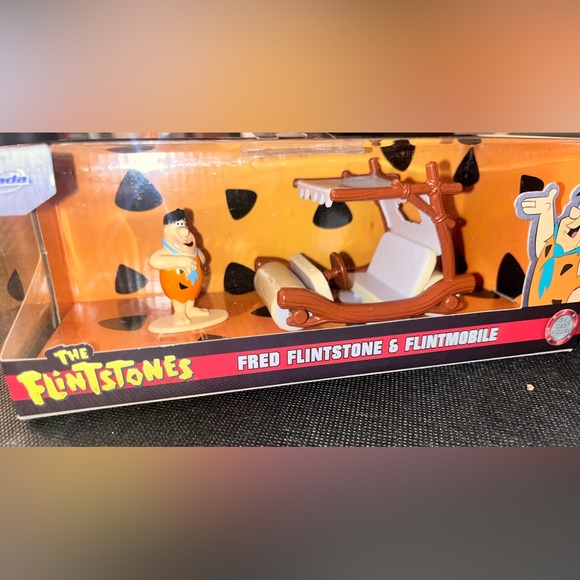 Toys | Flintstones 132 Flintmobile Fred Flintstone Diecast Figurenew ...